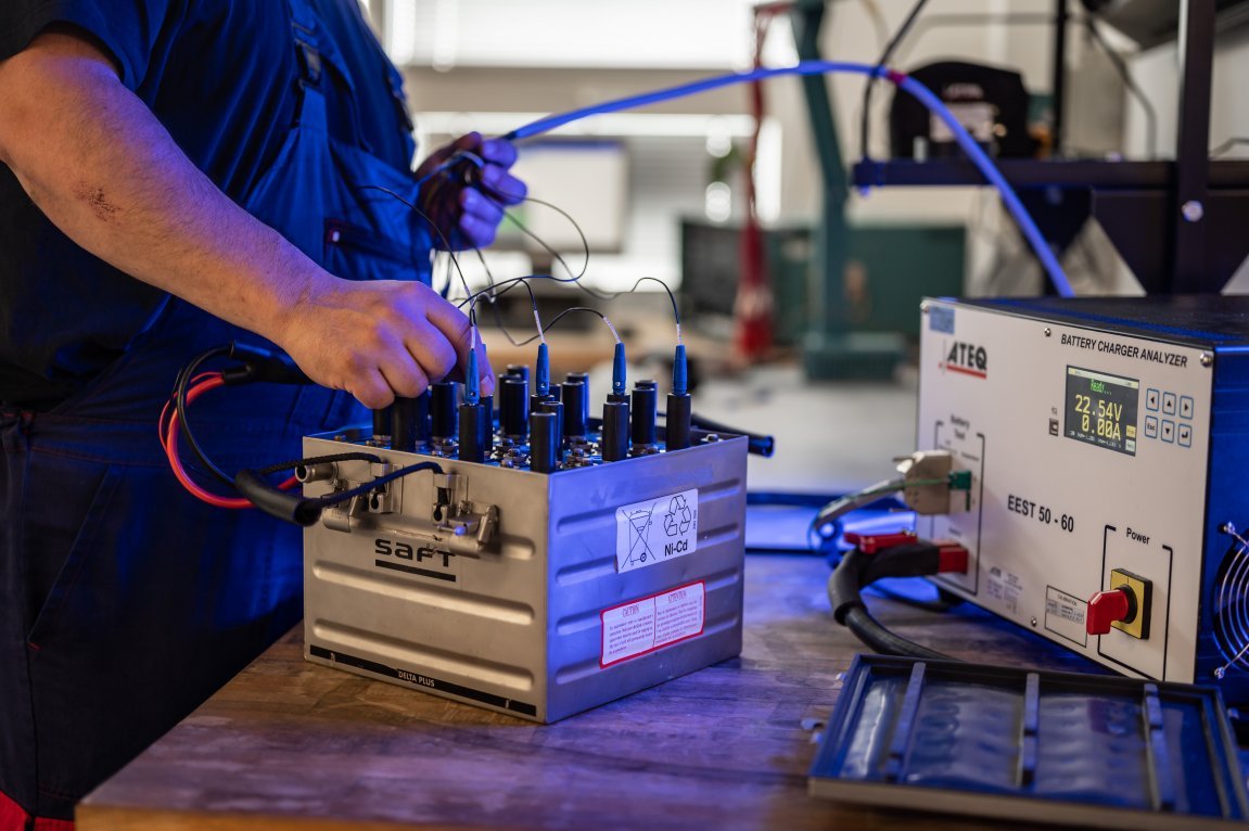 Aircraft maintenance